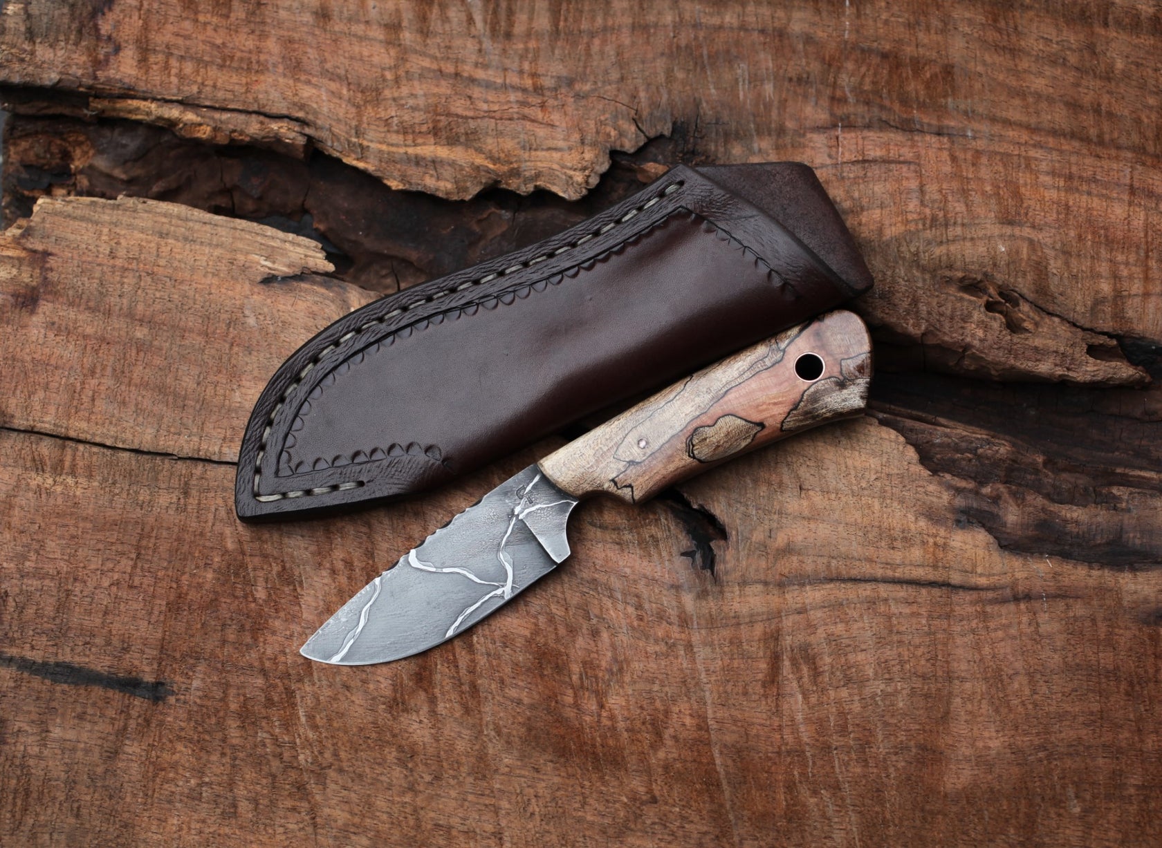Guardless Drop Point hunter, spalted maple – C Thomas Knives