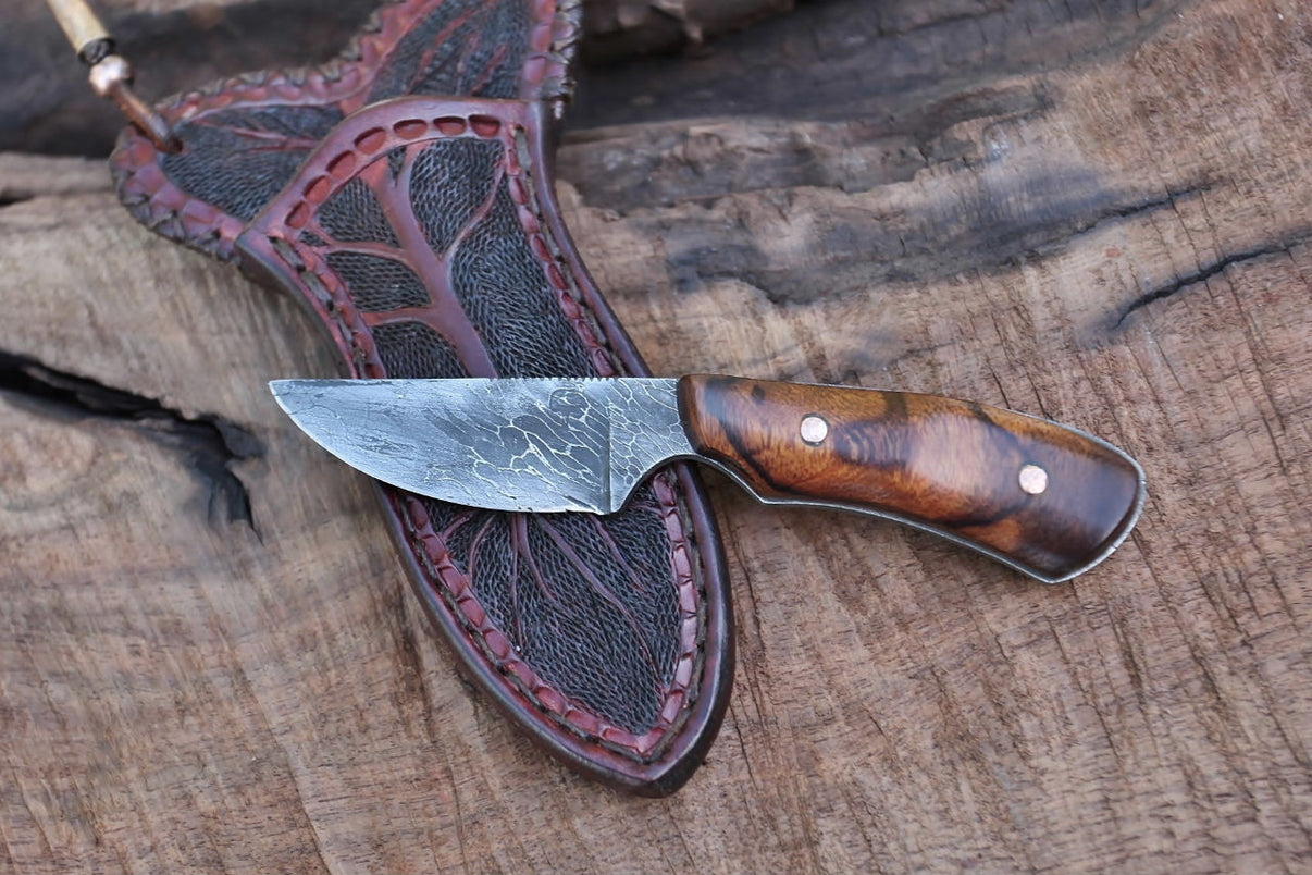 Cable neck knife (oil drill rig) , ironwood – C Thomas Knives